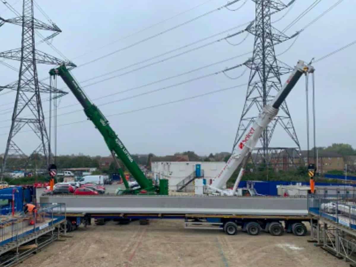 What is Tandem Lifting? - Construction Cogs